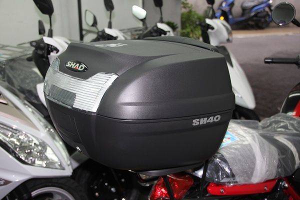 SB300 後行李箱 SH40＊ SYM|-益隆車業網路購物平台-商品介紹