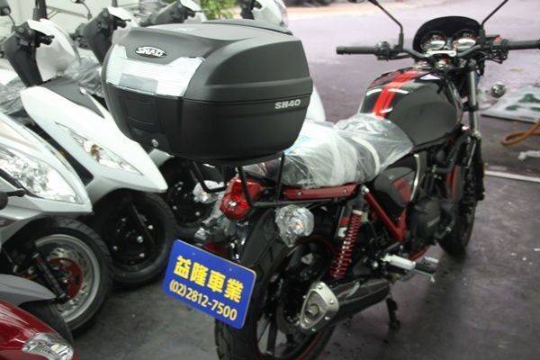 SB300 後行李箱 SH40＊ SYM|-益隆車業網路購物平台-商品介紹