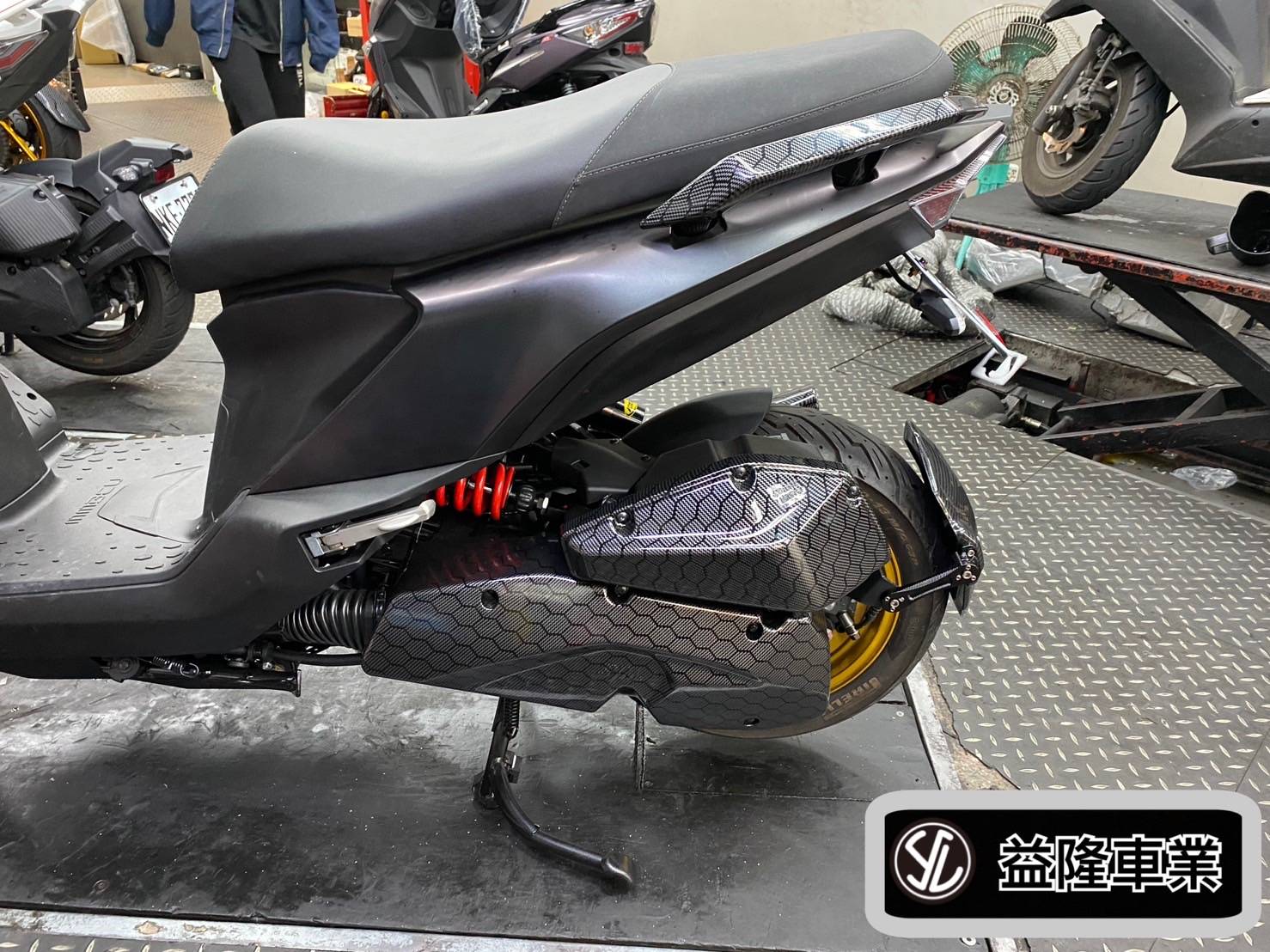 MMBCU大牌上移+後土除 /曼巴|-益隆車業網路購物平台-商品介紹